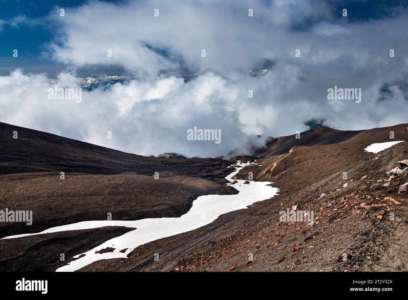 Avacha volcano avachinskaya sopka hi-res stock photography and images ...