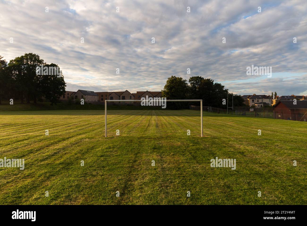 Uk football goal empty hi-res stock photography and images - Alamy