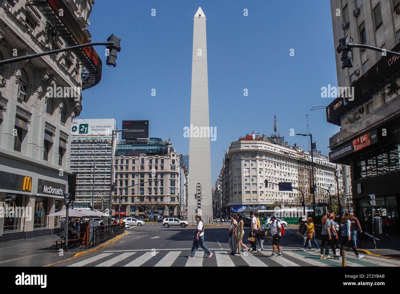 Buenos Aires, Argentina. 16th Oct, 2023. People walk along the Obelisk ...