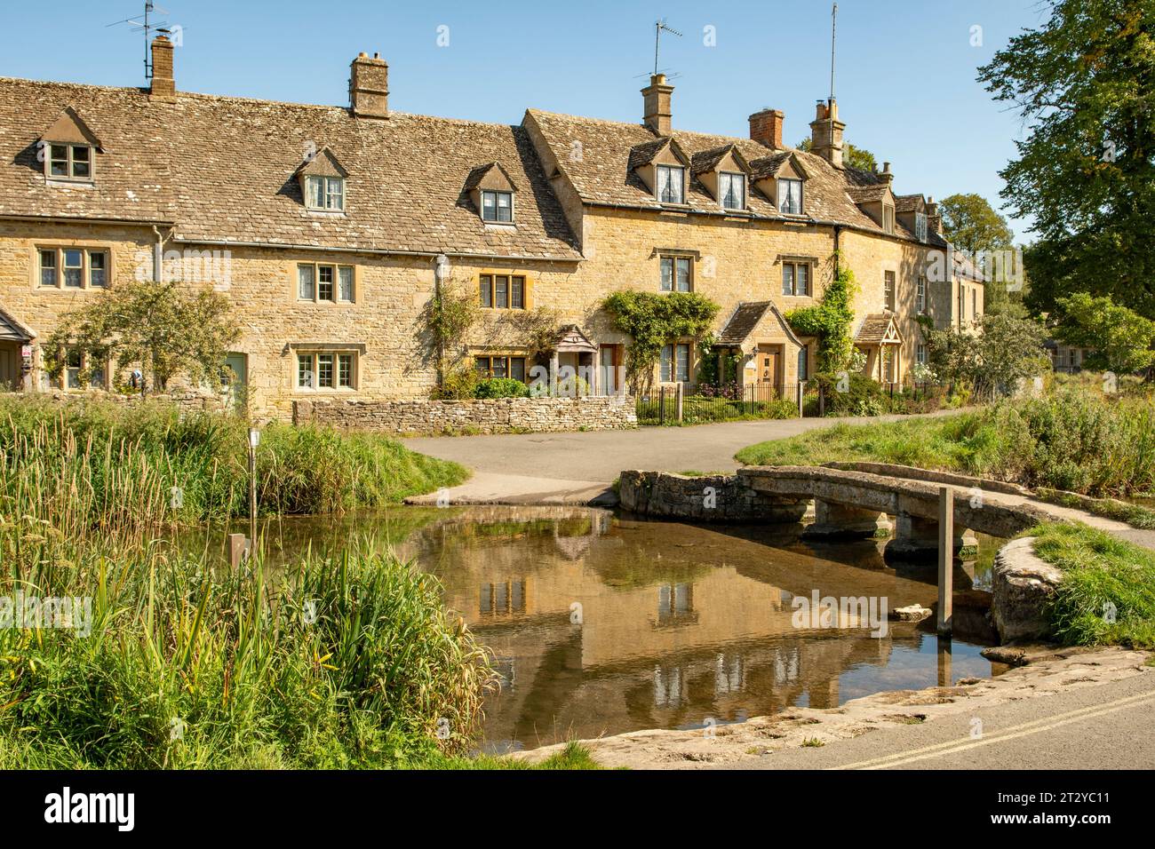 River Eye, Lower Slaughter, Gloucestershire, England Stock Photo - Alamy