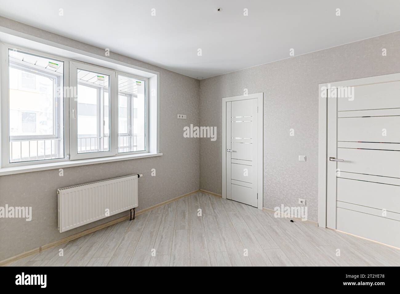 interior apartment empty room renovated Stock Photo - Alamy