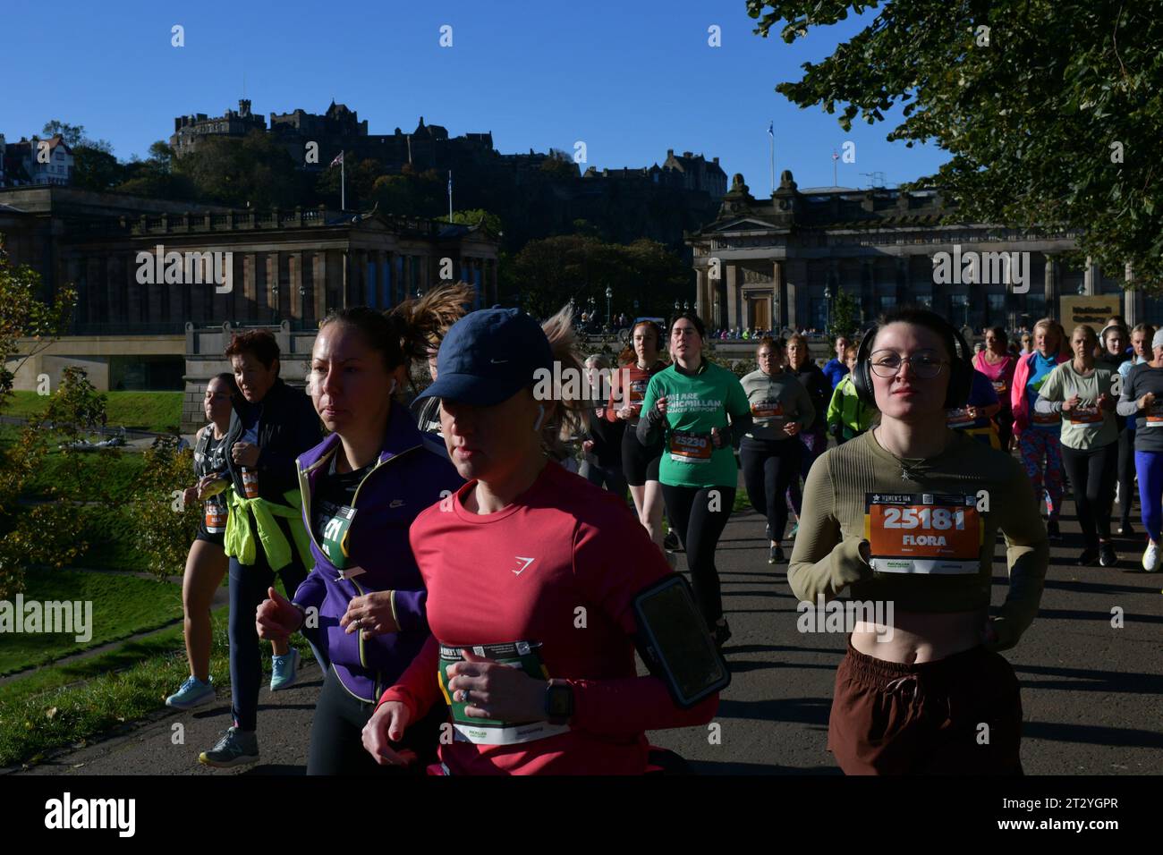 Edinburgh Scotland, UK 22 October 2023. Hundreds of runners take part ...