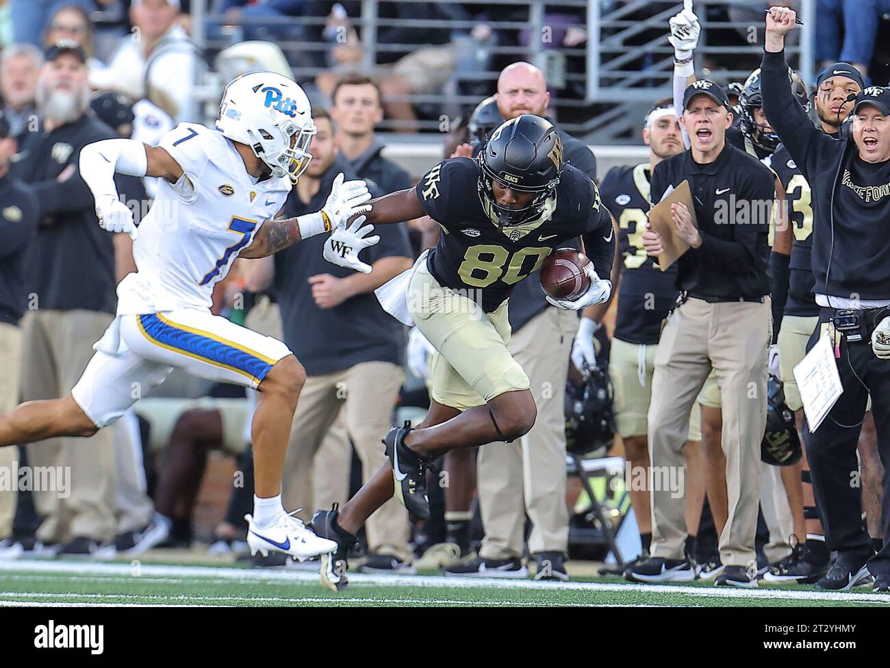 Pitt vs wake 32 jpg hi-res stock photography and images - Alamy