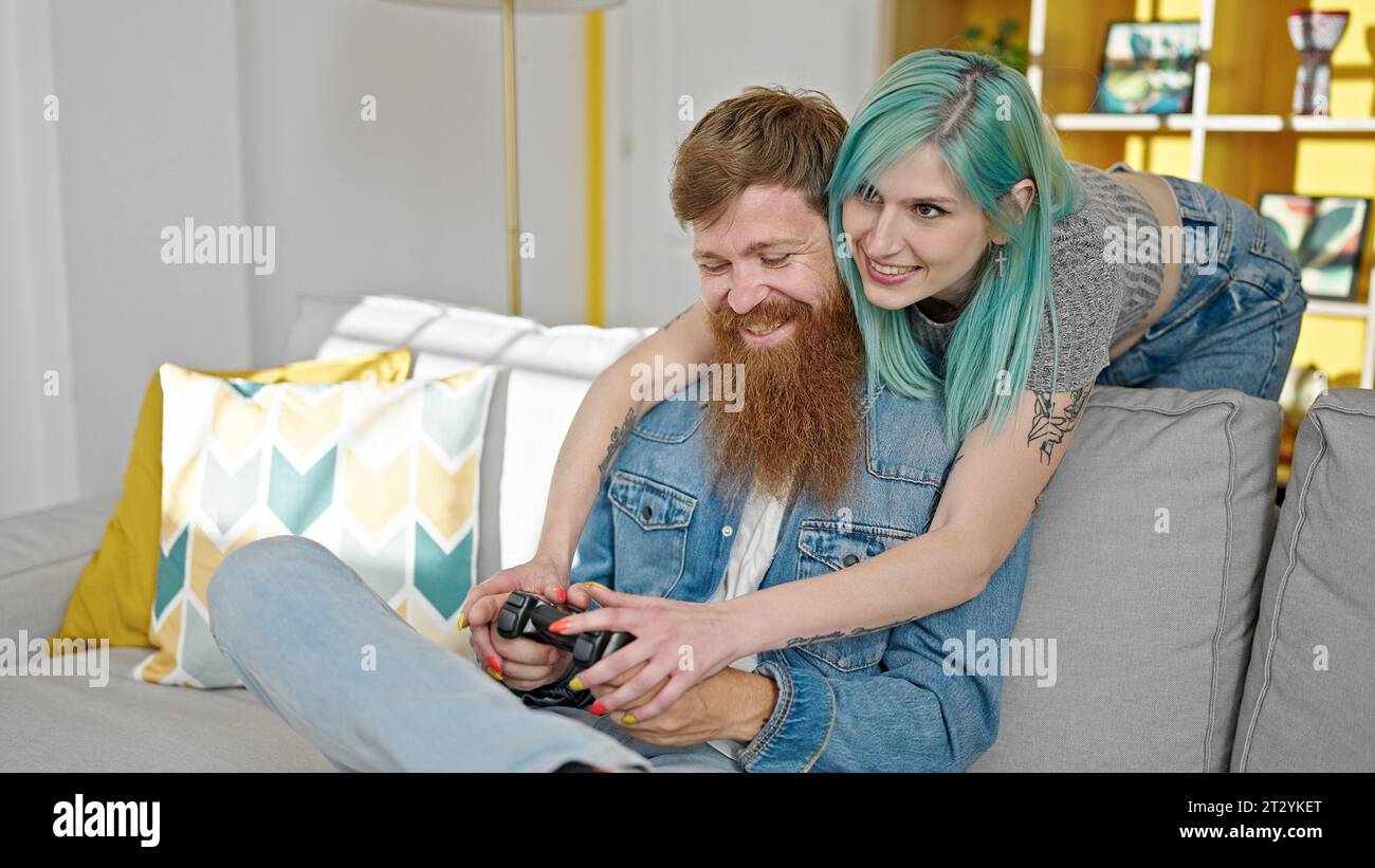 Hug gaming hi-res stock photography and images - Alamy