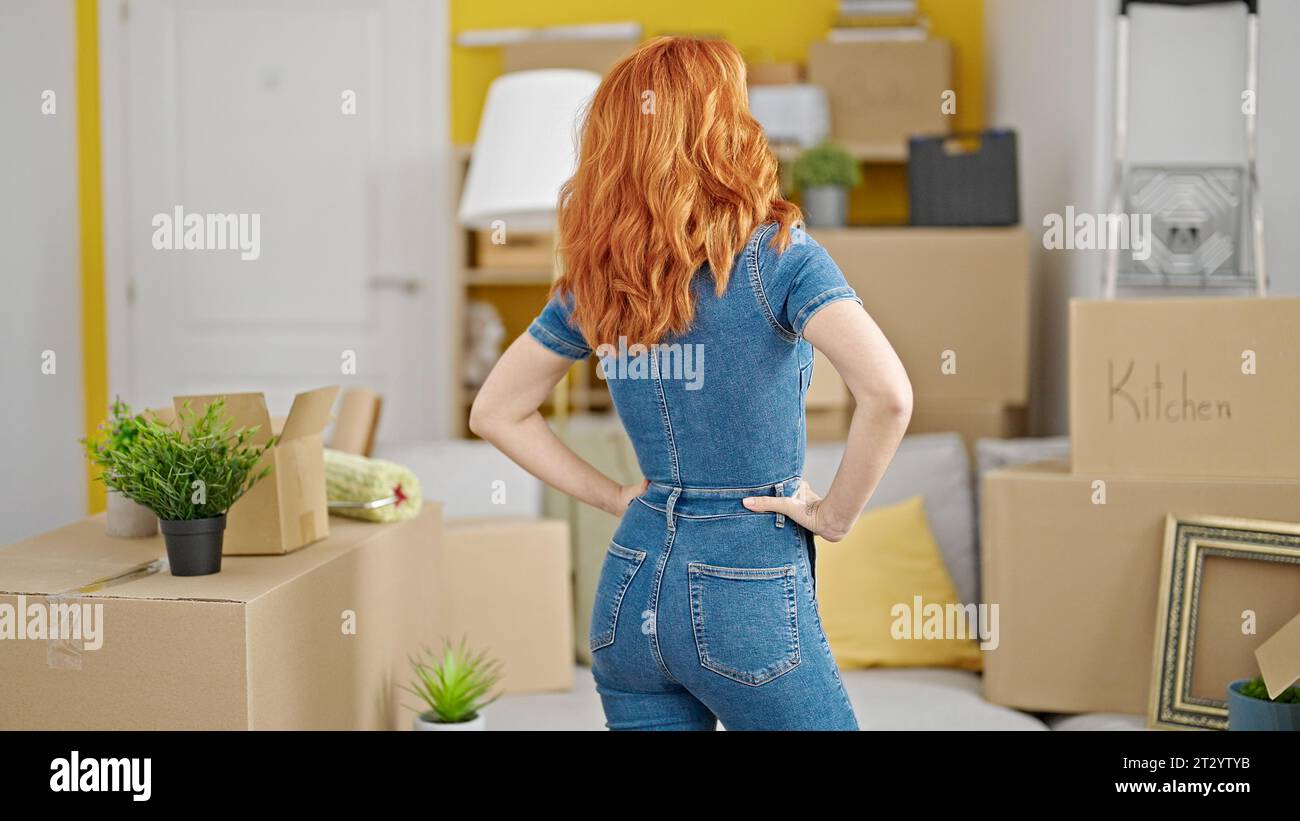 Move backwards woman hi-res stock photography and images - Alamy