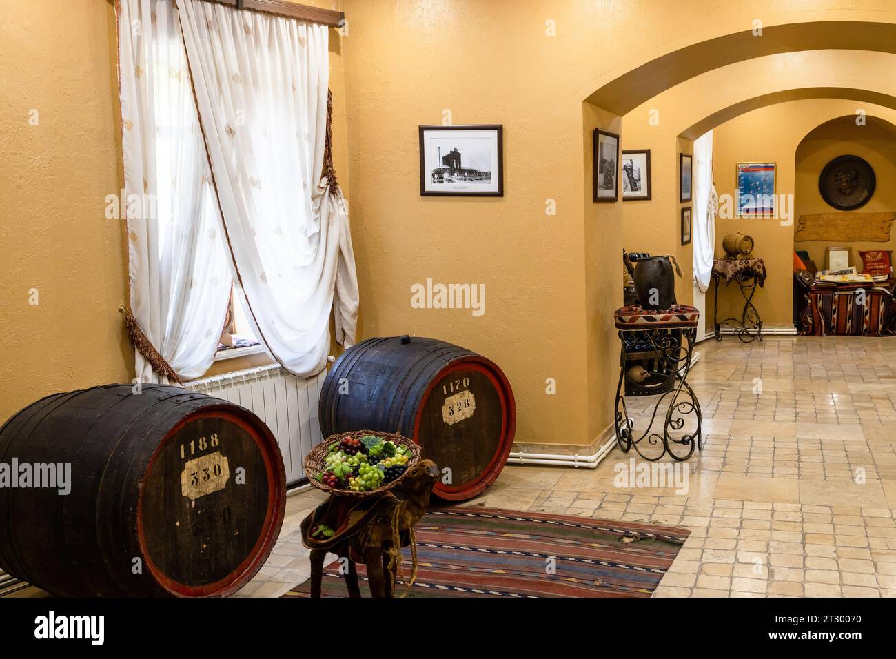 Armeni yerevan hi-res stock photography and images - Alamy