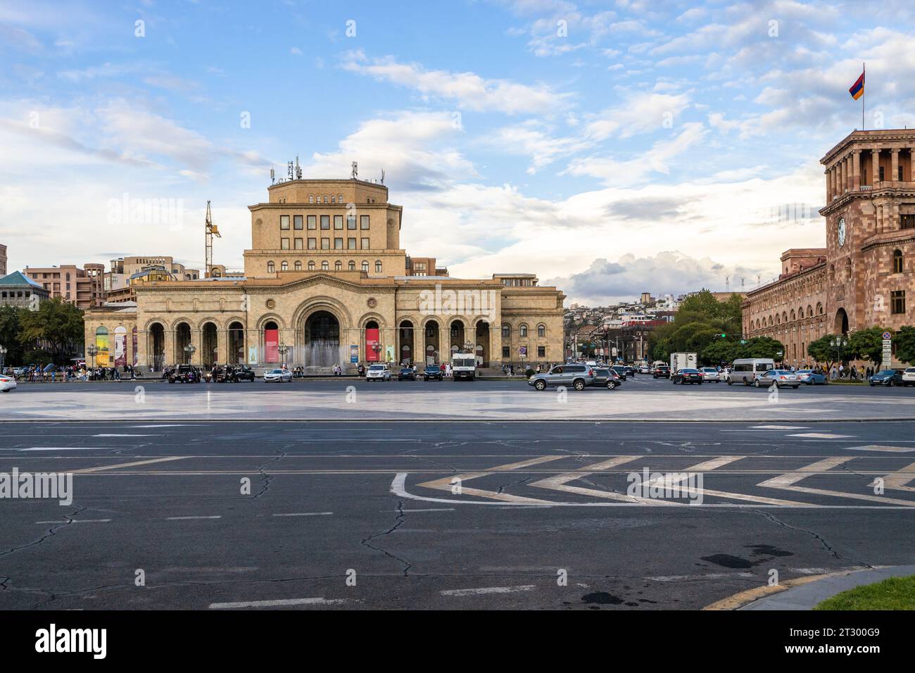 Yerevan government district hi-res stock photography and images - Alamy