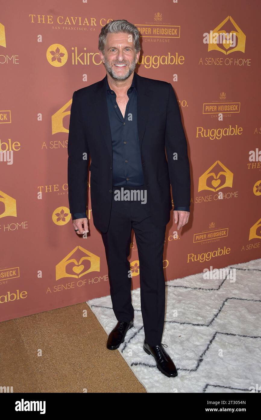 Gary Gilbert bei der A Sense of Home Gala 2023 in eine Privatresidenz ...