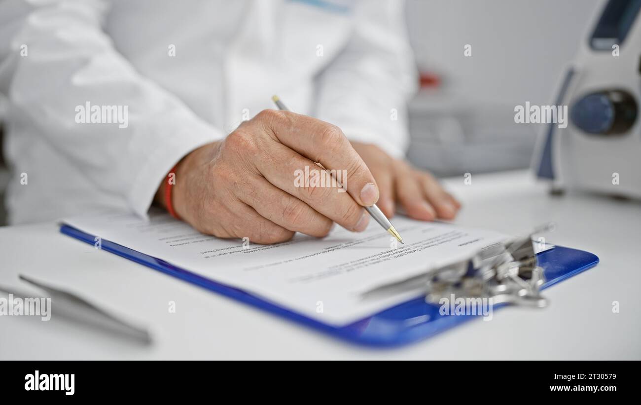 Thorough writing hi-res stock photography and images - Alamy