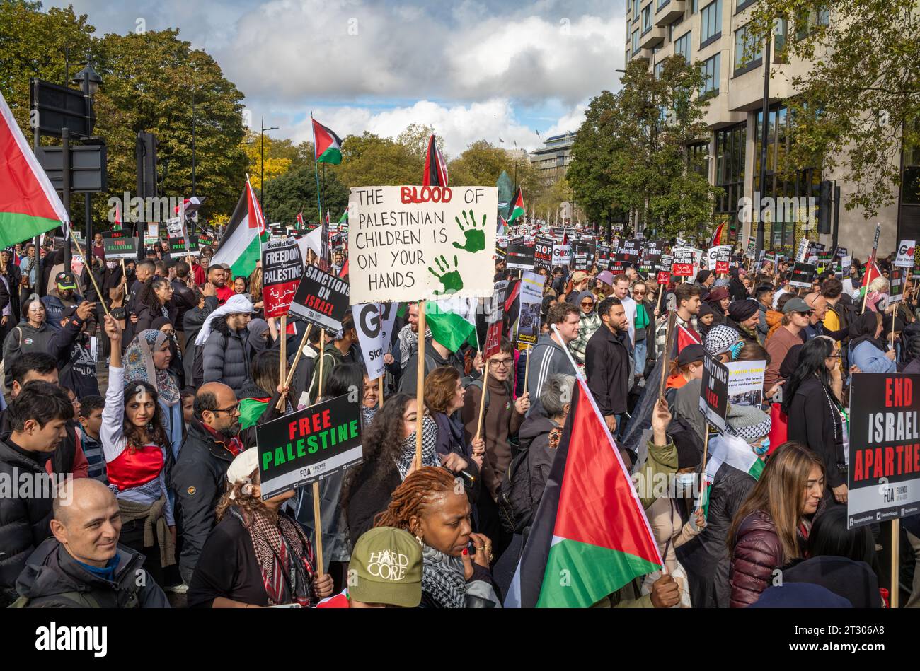 London, UK. 21 Oct 2023: Hundreds of thousands of pro-Palestinian ...