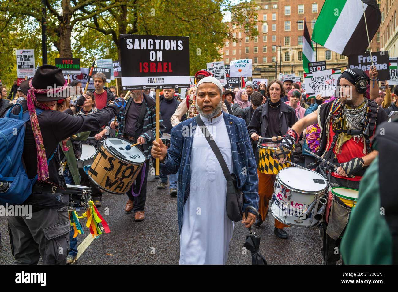 Palestinian drummer hi-res stock photography and images - Alamy