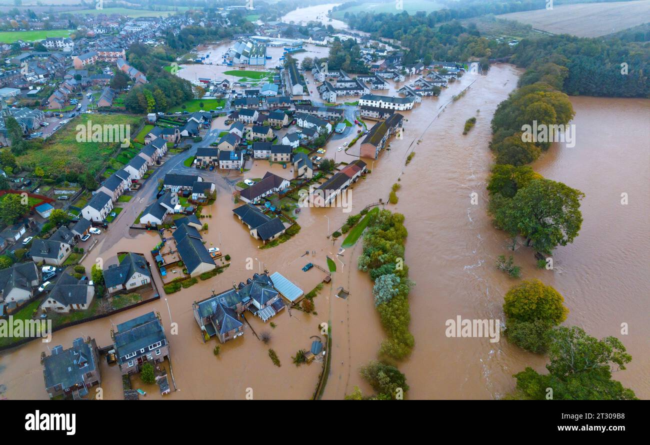 Aerial view of flooded housing and streets in Brechin after the River ...