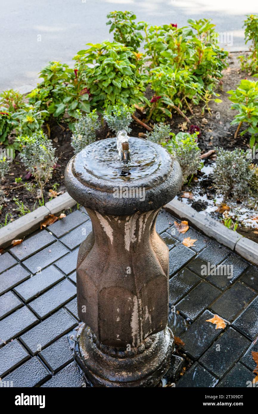 Concrete bubbler hi-res stock photography and images - Alamy