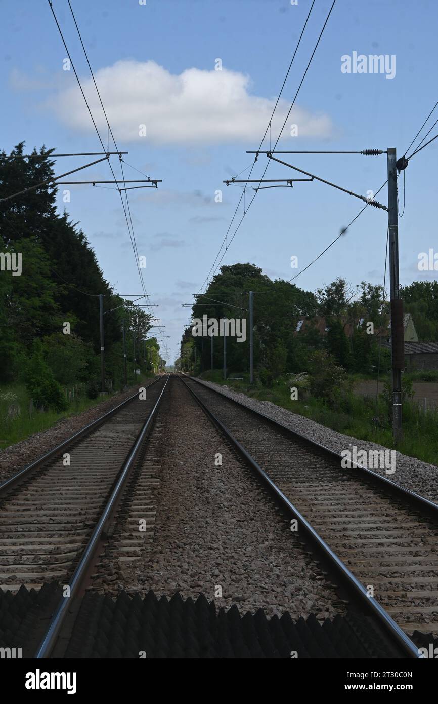 Train lines hi-res stock photography and images - Alamy