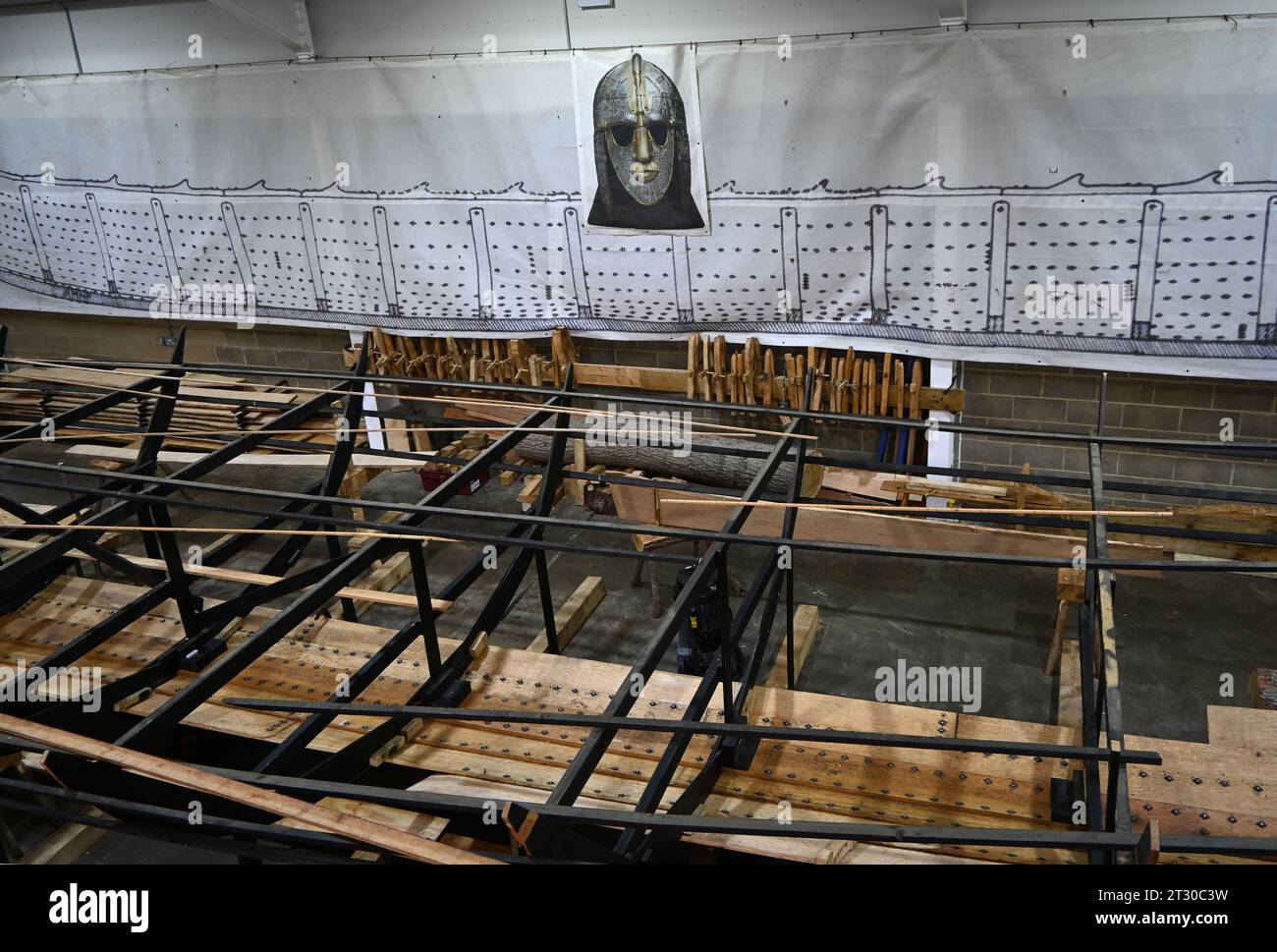 Construction of replica of Anglo-Saxon Sutton Hoo burial ship ...