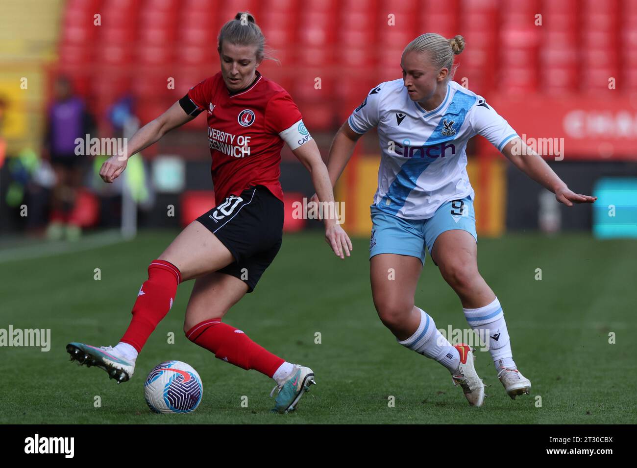 London, UK. 22nd Oct, 2023. Kate Longhurst (10 Charlton Athletic) and ...