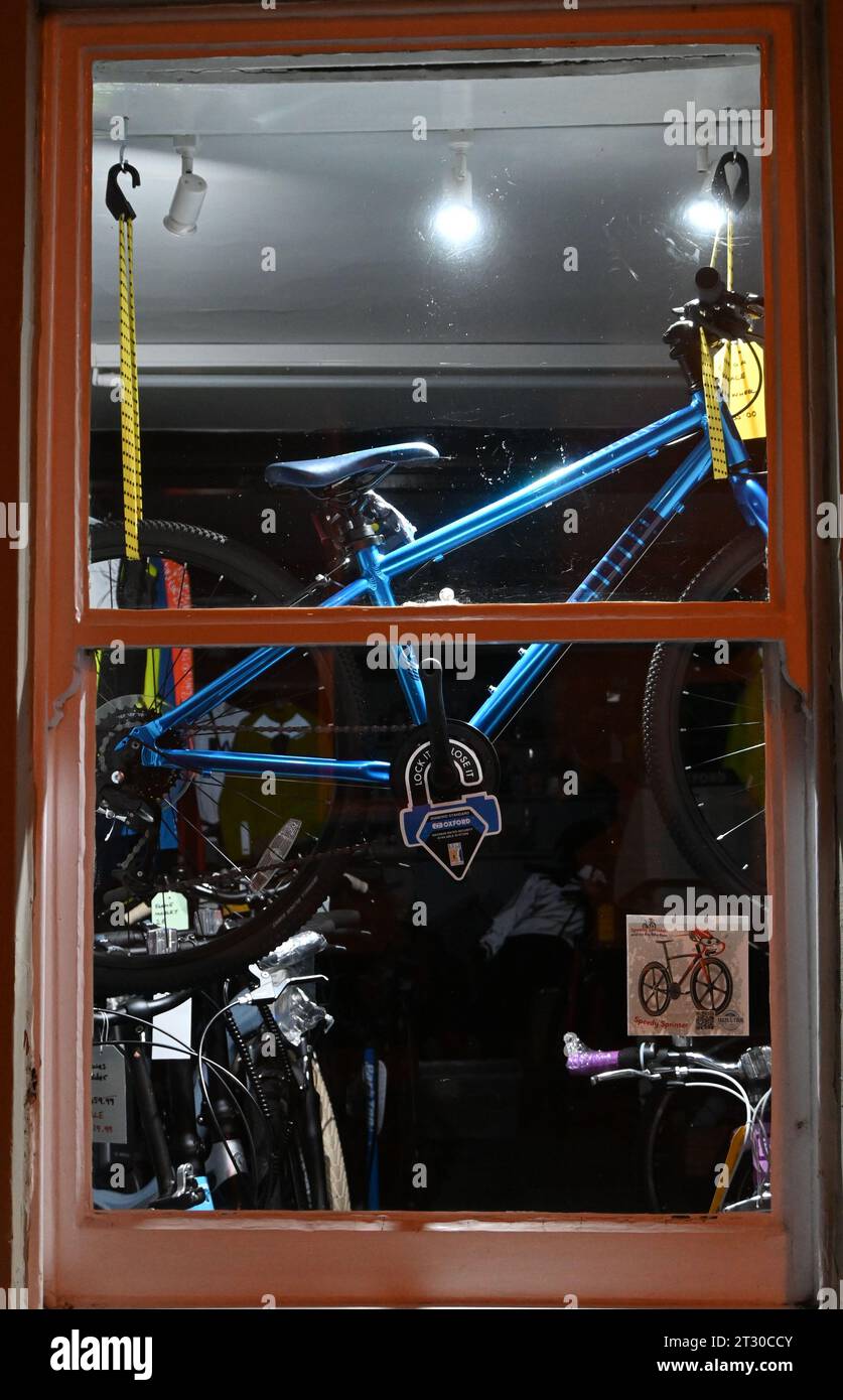 Window cycle hi-res stock photography and images - Alamy