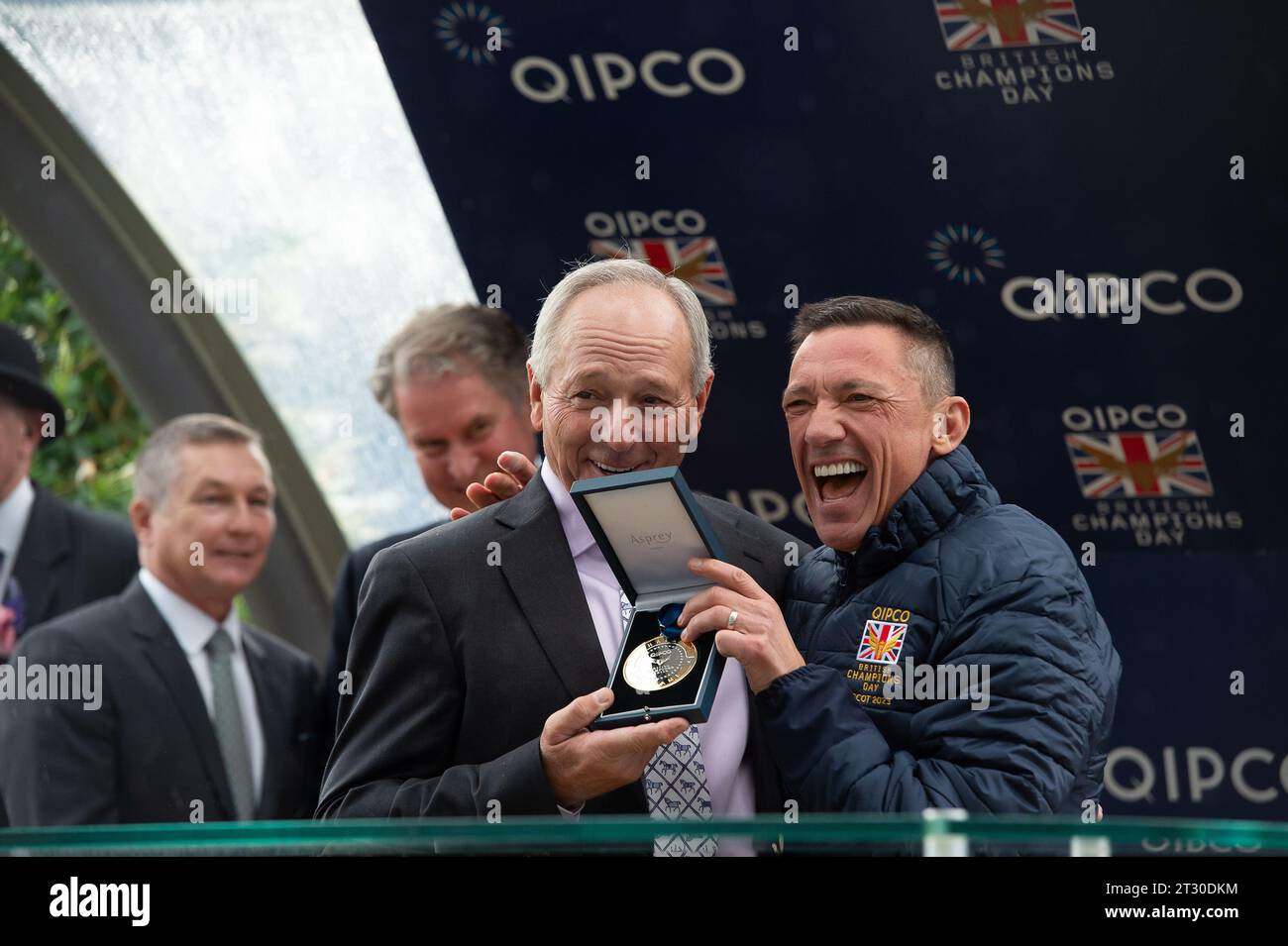 Ascot, Berkshire, UK. 21st October, 2023. American jockey Steve Cauthen ...