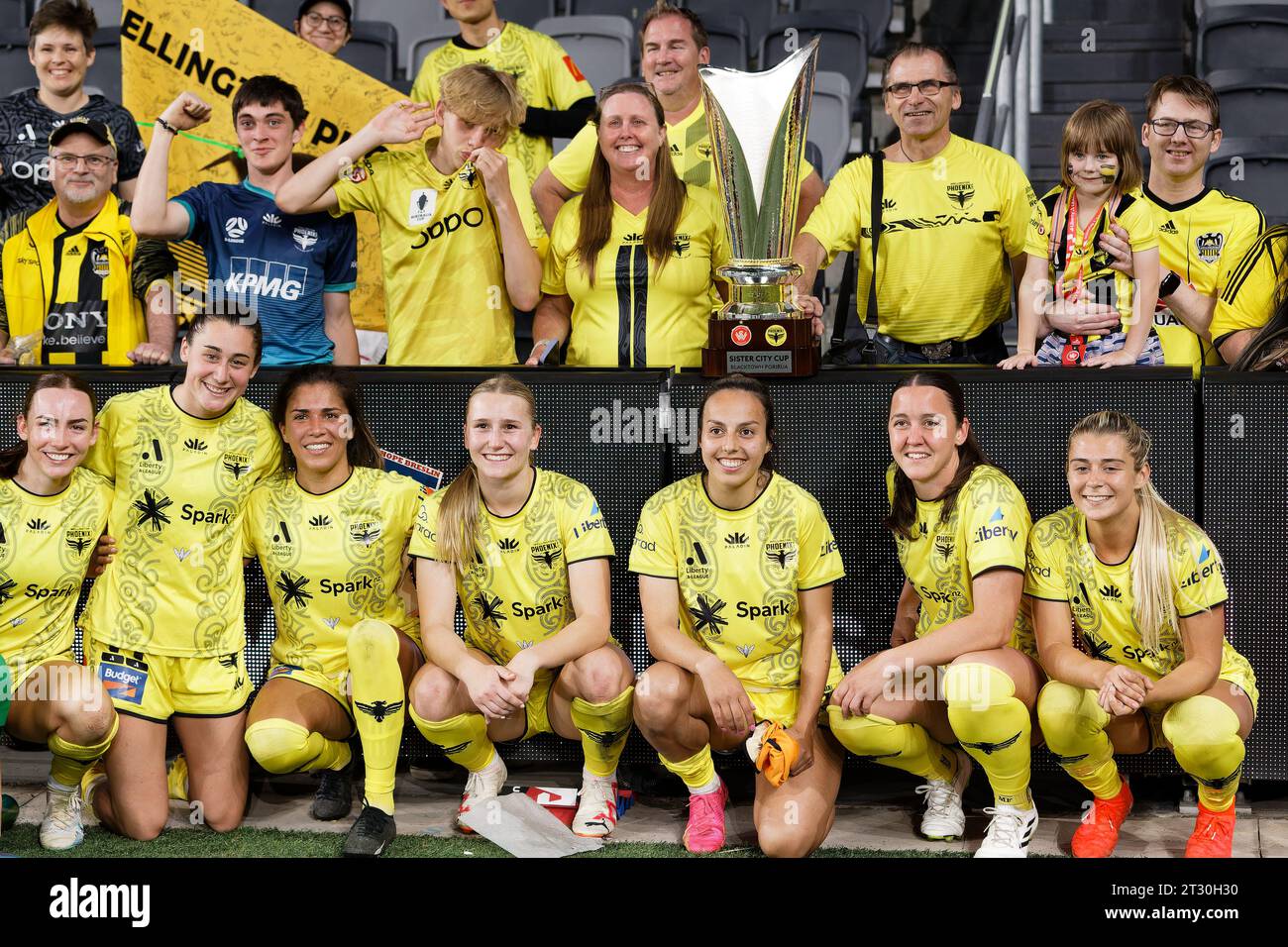 Sydney, Australia. 22nd Oct, 2023. Nix players pose with supporters and ...