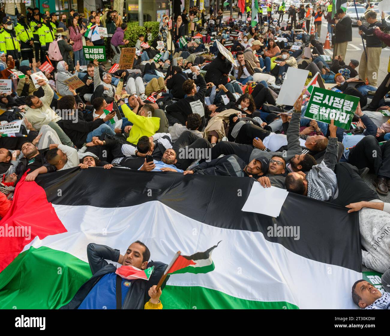 Flags of south korea and israel hi-res stock photography and images - Alamy