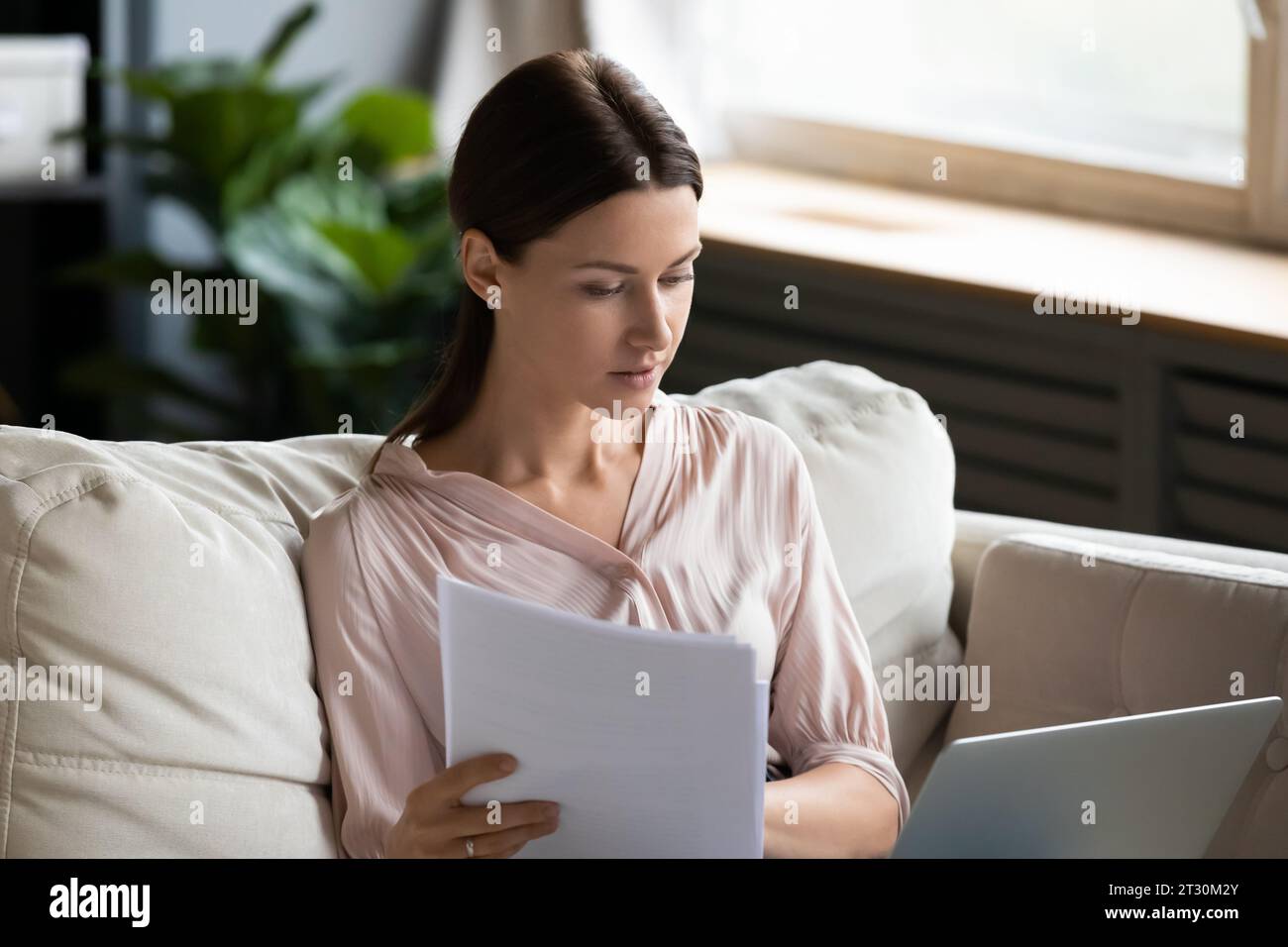 Weekend working hi-res stock photography and images - Alamy