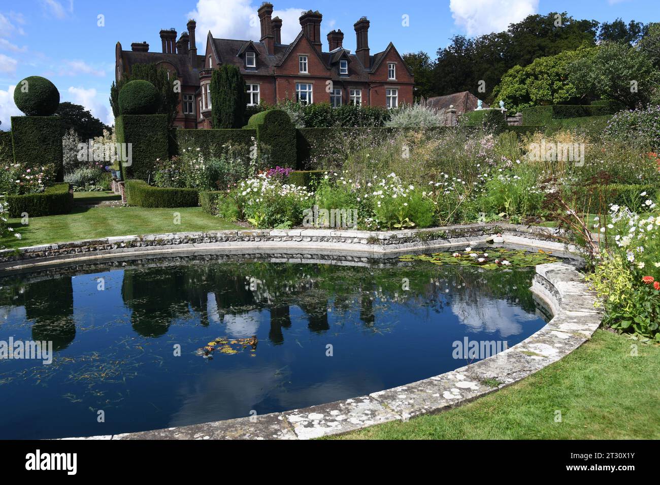 Doddington gardens hi-res stock photography and images - Alamy