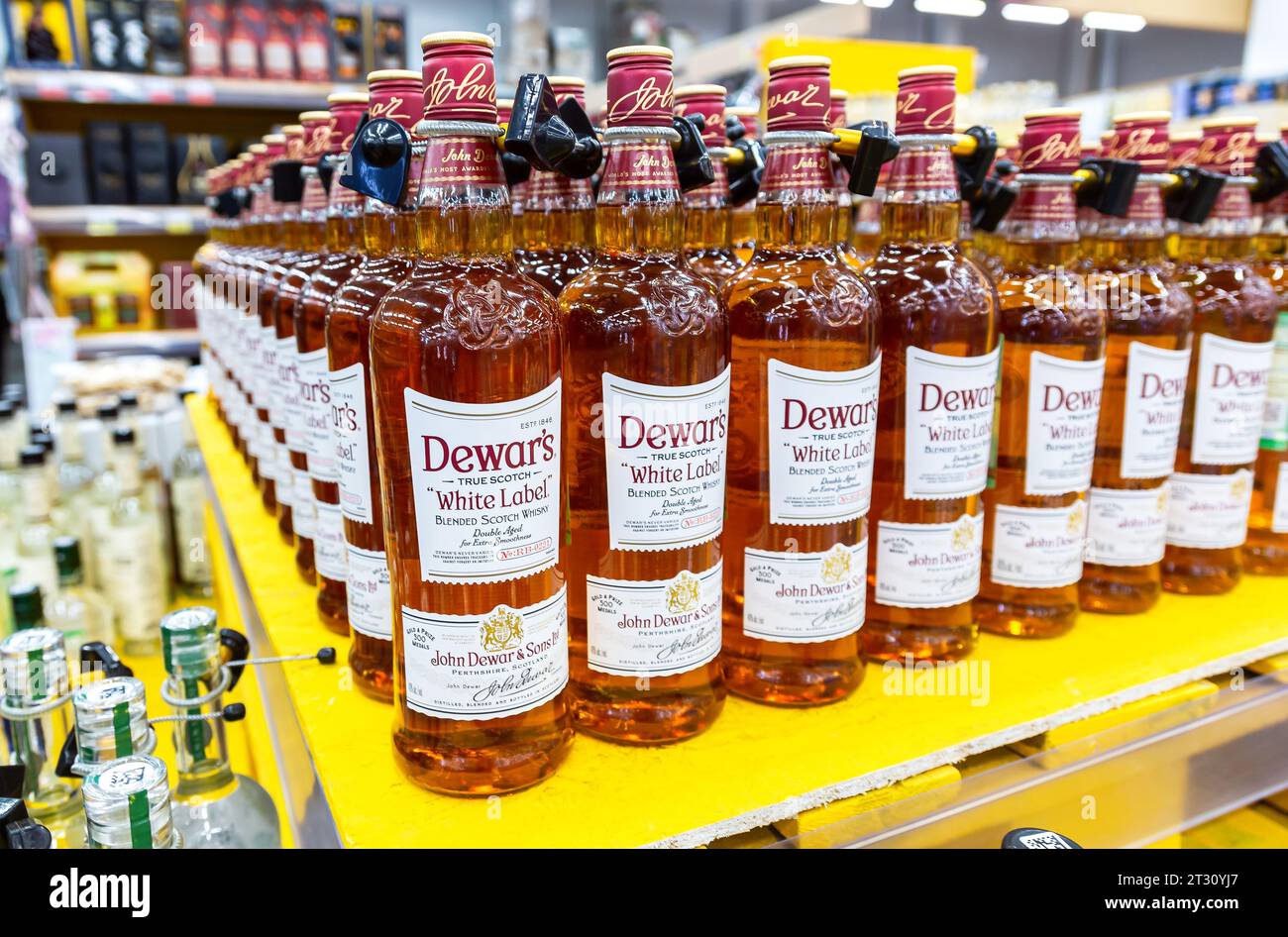 Samara, Russia - September 26, 2023: Strong alcoholic drink Dewar's ...