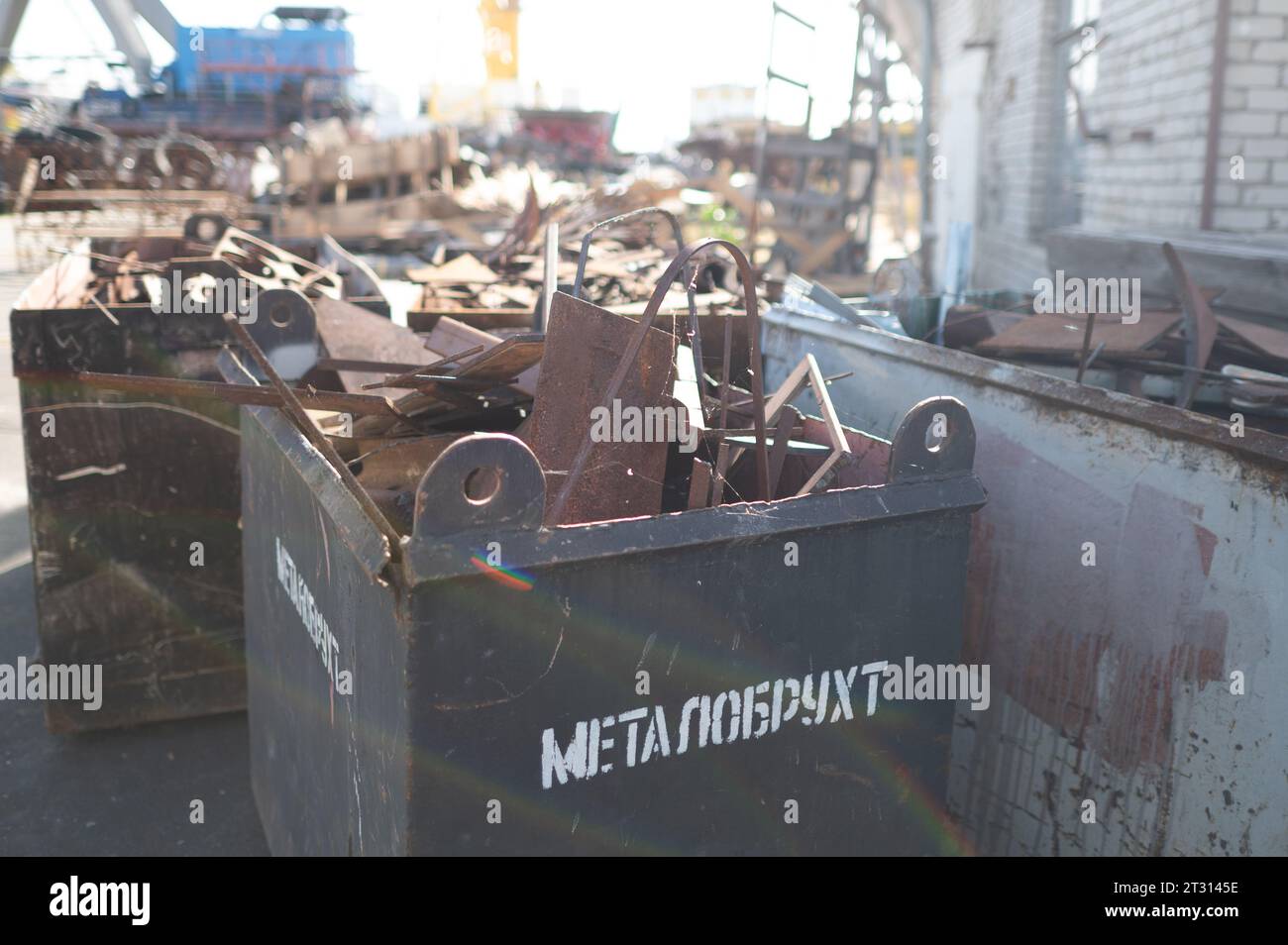 Mykolajiw, Ukraine. 21st Oct, 2023. Metal parts lie in different ...