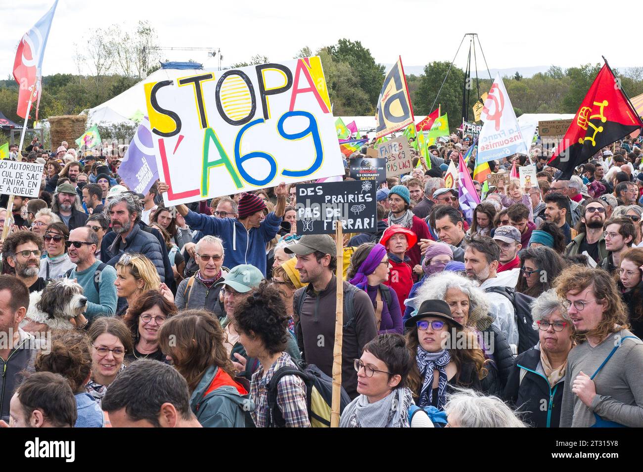 Saix, France. 22nd Oct, 2023. Departure in protest. Demonstration ...