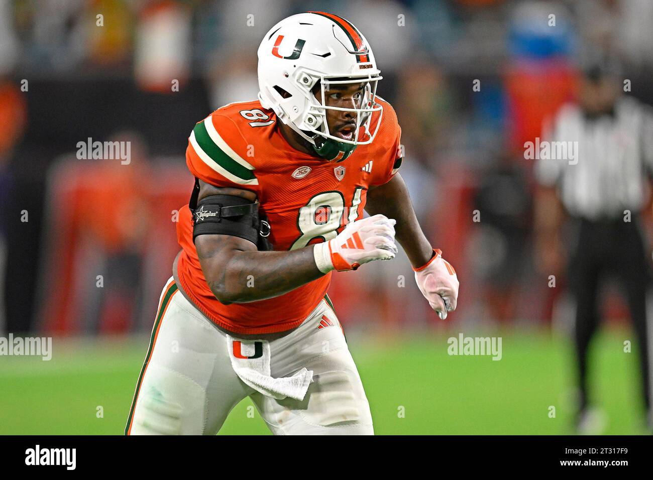 MIAMI GARDENS, FL - OCTOBER 21: Miami defensive lineman Jared Harrison ...