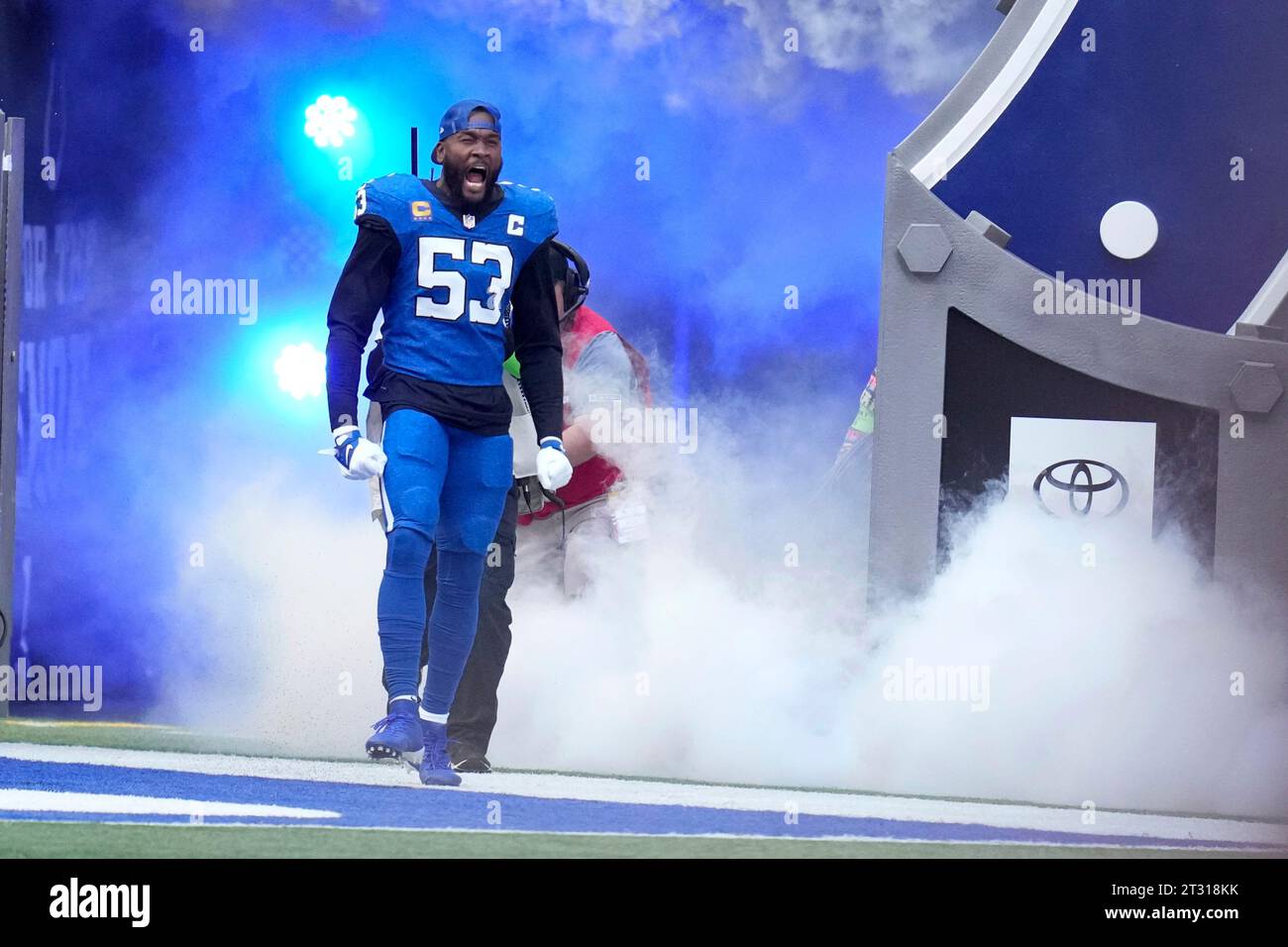 Indianapolis Colts linebacker Shaquille Leonard (53) runs onto the ...