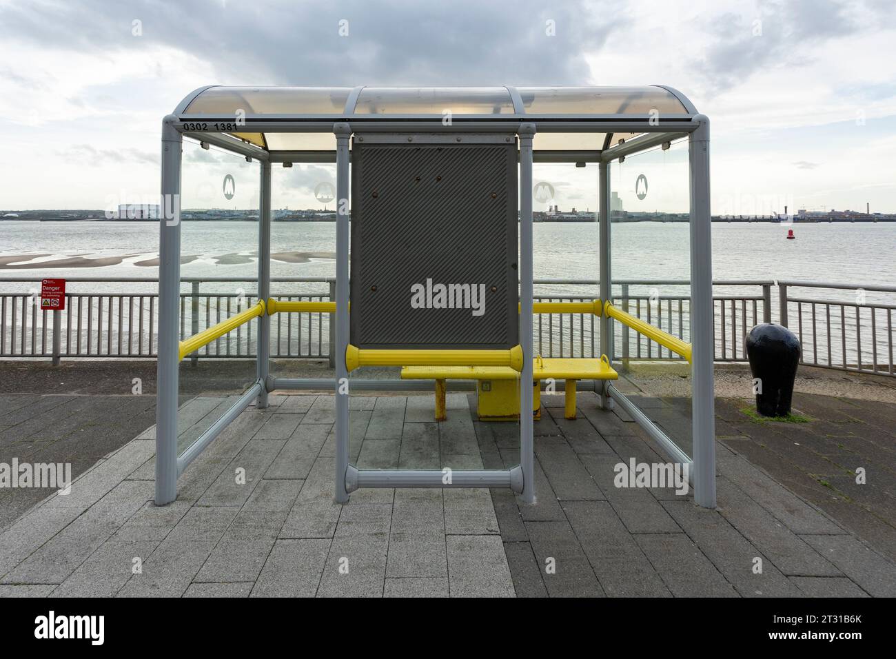 House beach bus hi-res stock photography and images - Alamy