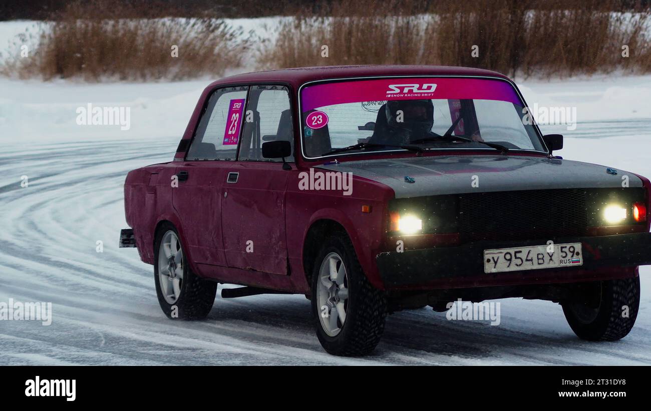 Motor rally in Russia. Clip. Russian cars of old models in snowy ...