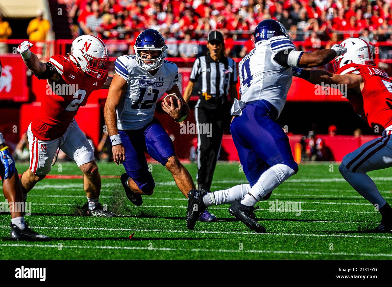 Lincoln, NE. U.S. 21st Oct, 2023. Northwestern Wildcats quarterback ...