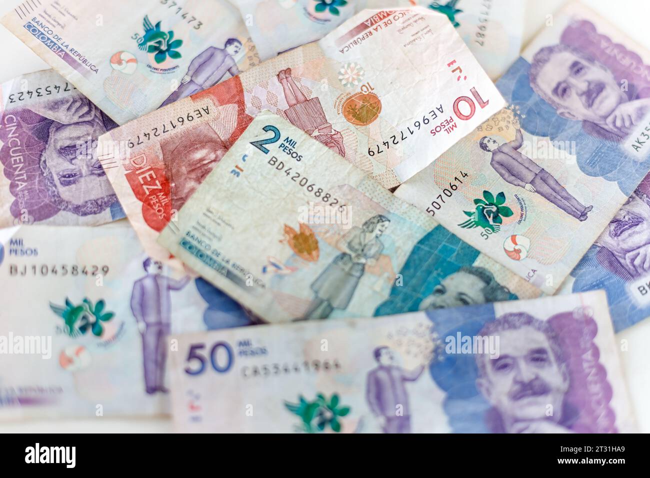 Macro closeup of Colombian pesos of different values Stock Photo - Alamy