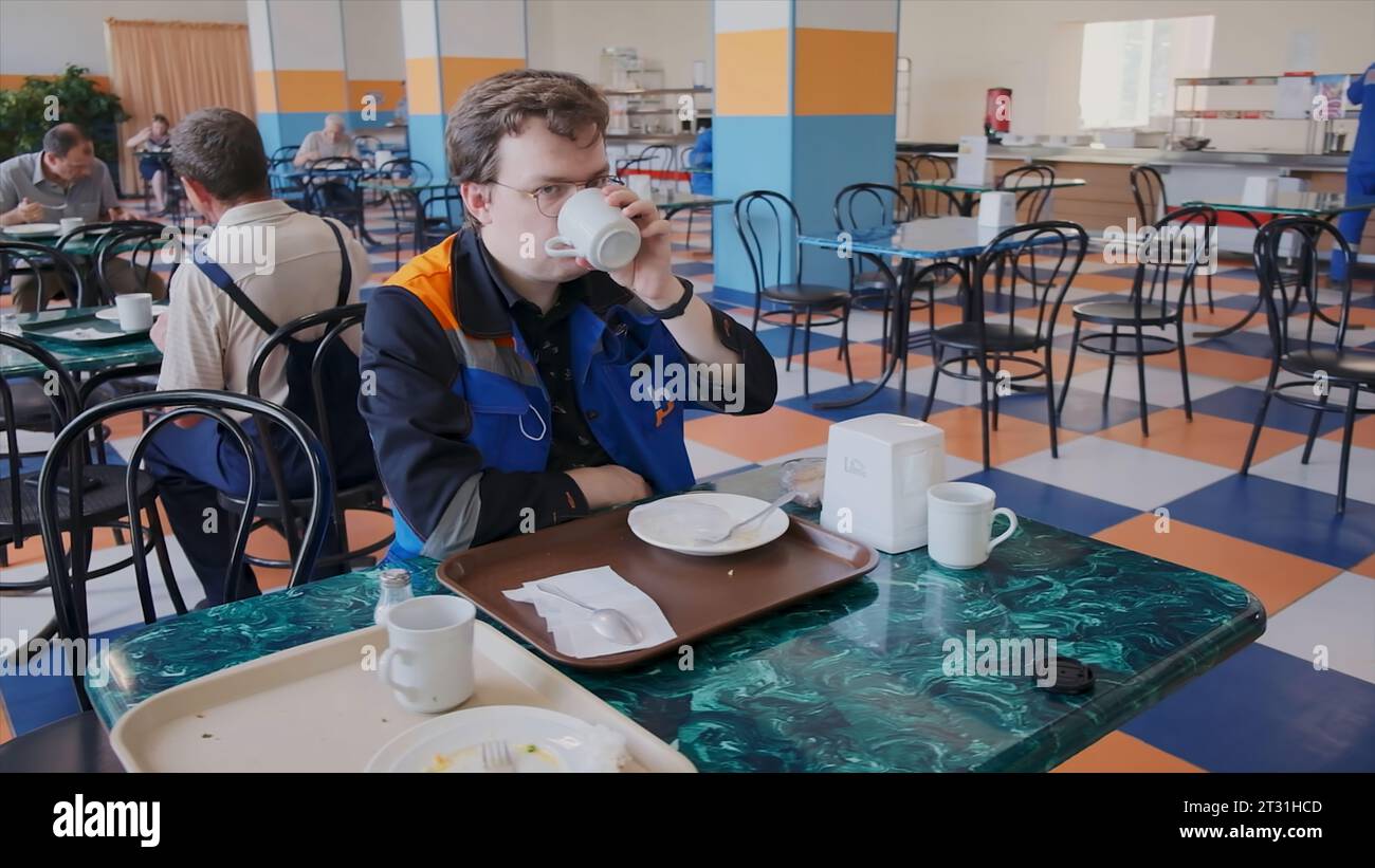 Factory canteen lunch hi-res stock photography and images - Alamy