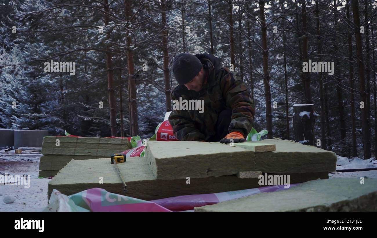 Cutting lumber for project hi-res stock photography and images - Alamy