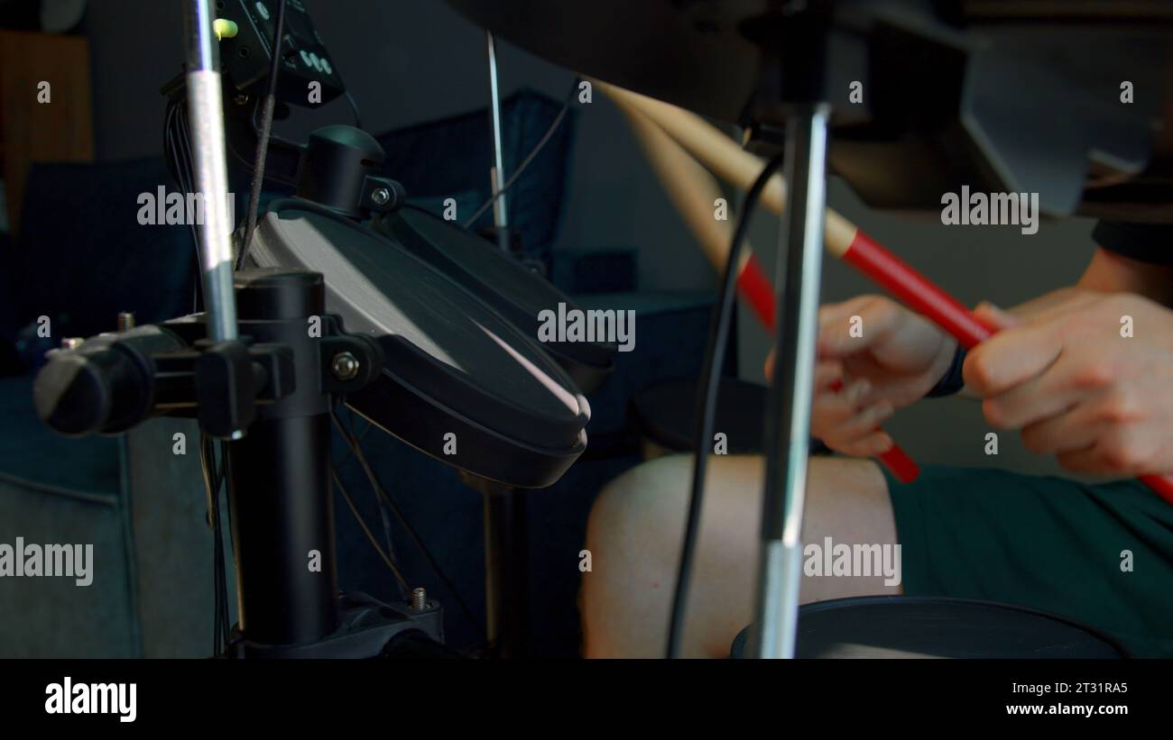 Musician plays drums sticks hi-res stock photography and images - Alamy