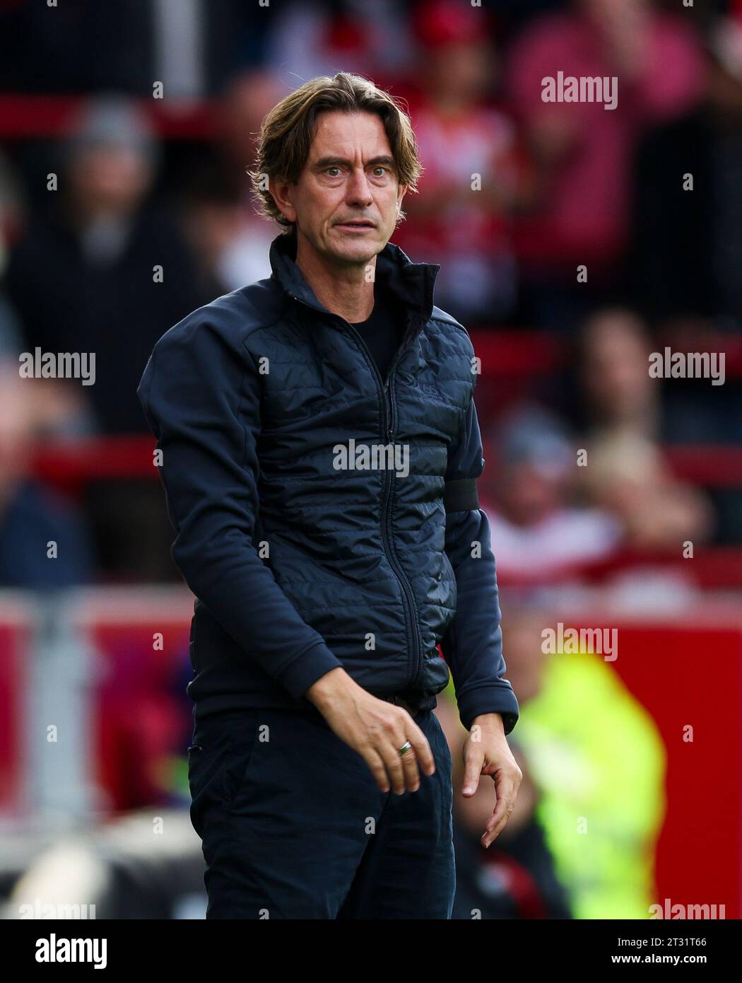 Brentford manager Thomas Frank on the touchline during the Premier ...