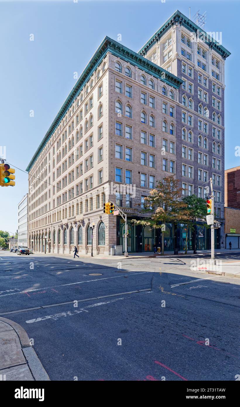 Hanover Academy, Trenton: Broad Street Bank Building, 143 East State ...