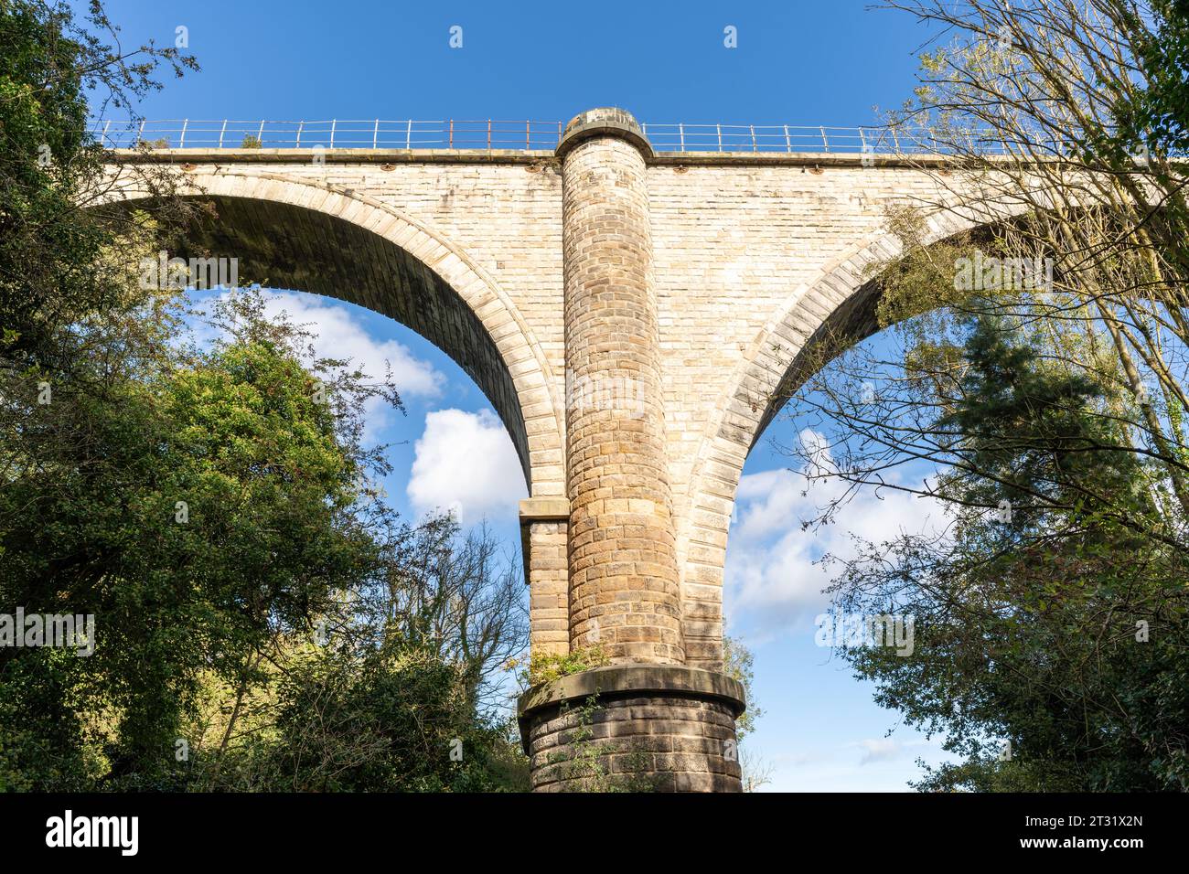 Victoria viaduct hi-res stock photography and images - Alamy