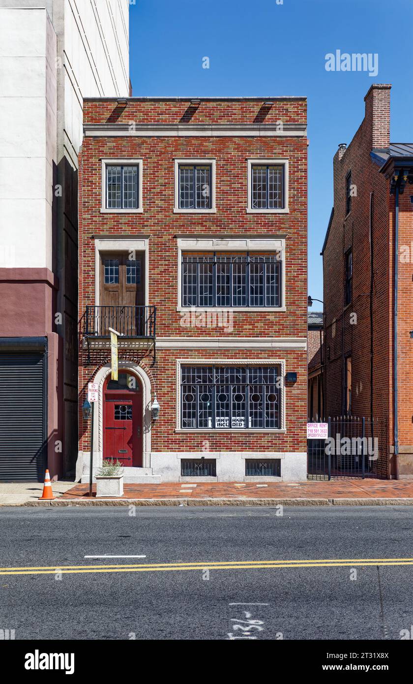 Downtown Trenton: A modern addition in State House Historic District ...