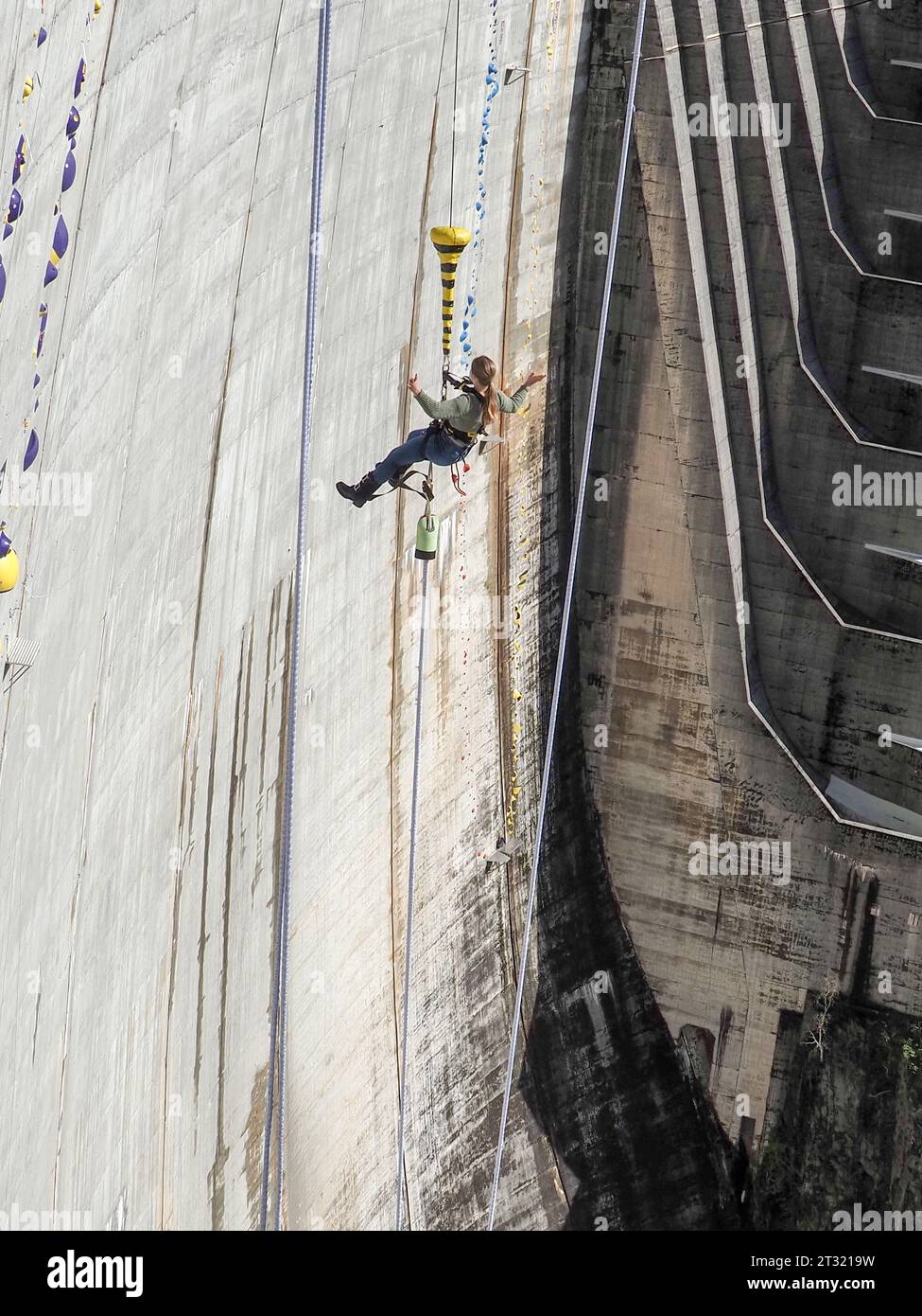 Contra dam jump hi-res stock photography and images - Alamy