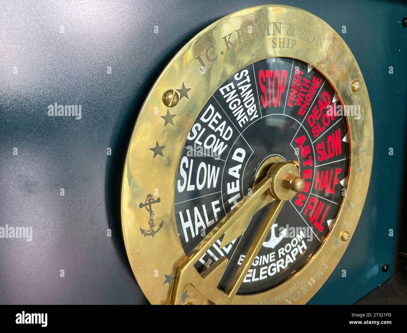 A replica of an antique engine order telegraph dial on display at Pier ...