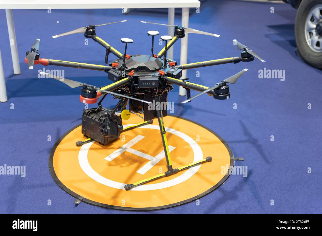 Multiple rotors hi-res stock photography and images - Alamy