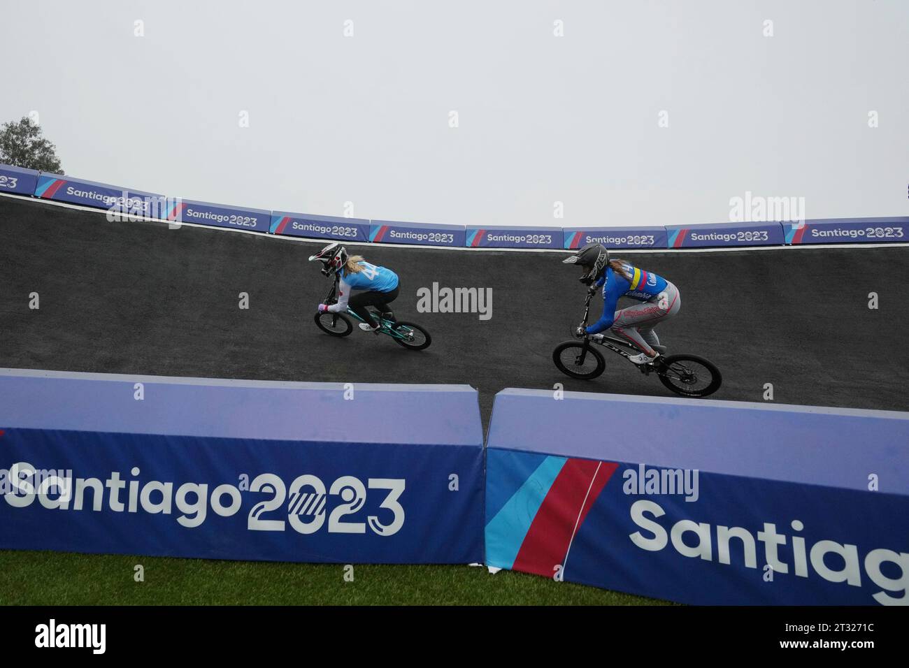 Canada's Molly Simpson, left, and Colombia's Gabriela Bolle compete in ...