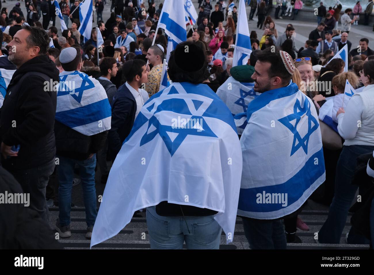 London, UK. 22nd October, 2023. British Israelis and supporters rallied ...