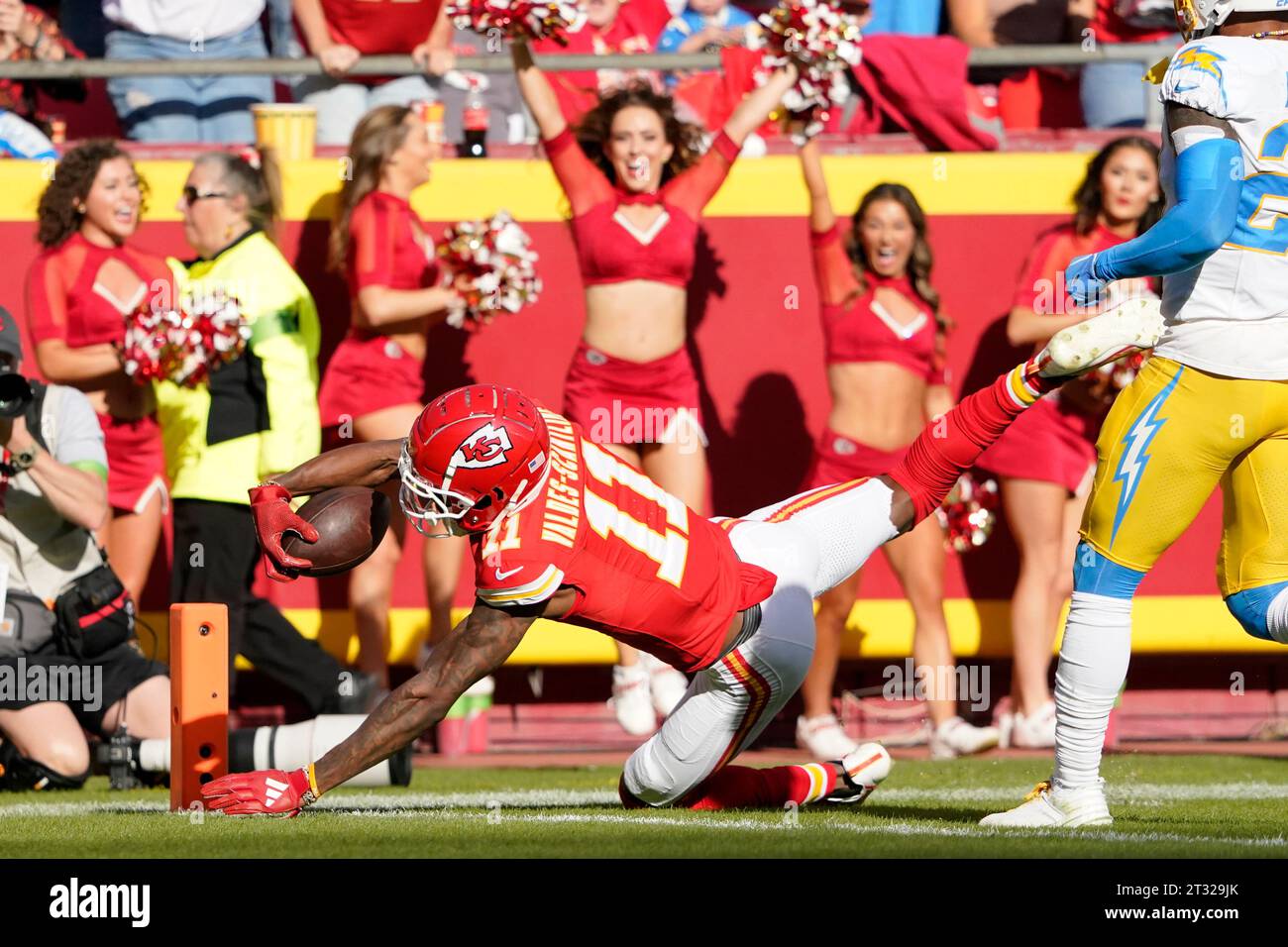 Kansas City Chiefs wide receiver Marquez Valdes-Scantling (11) scores ...