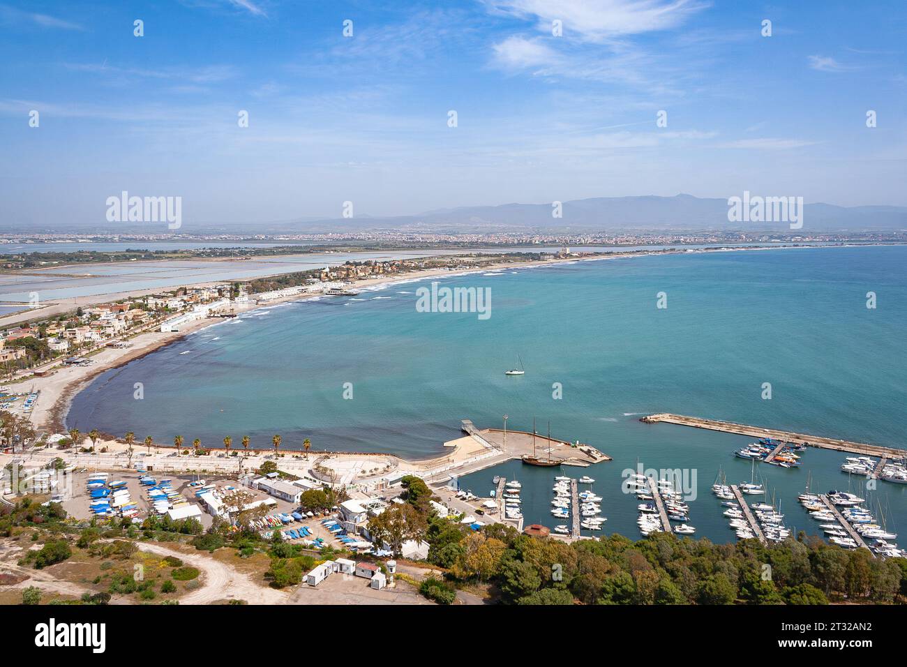 Spiaggia del poetto hi-res stock photography and images - Alamy
