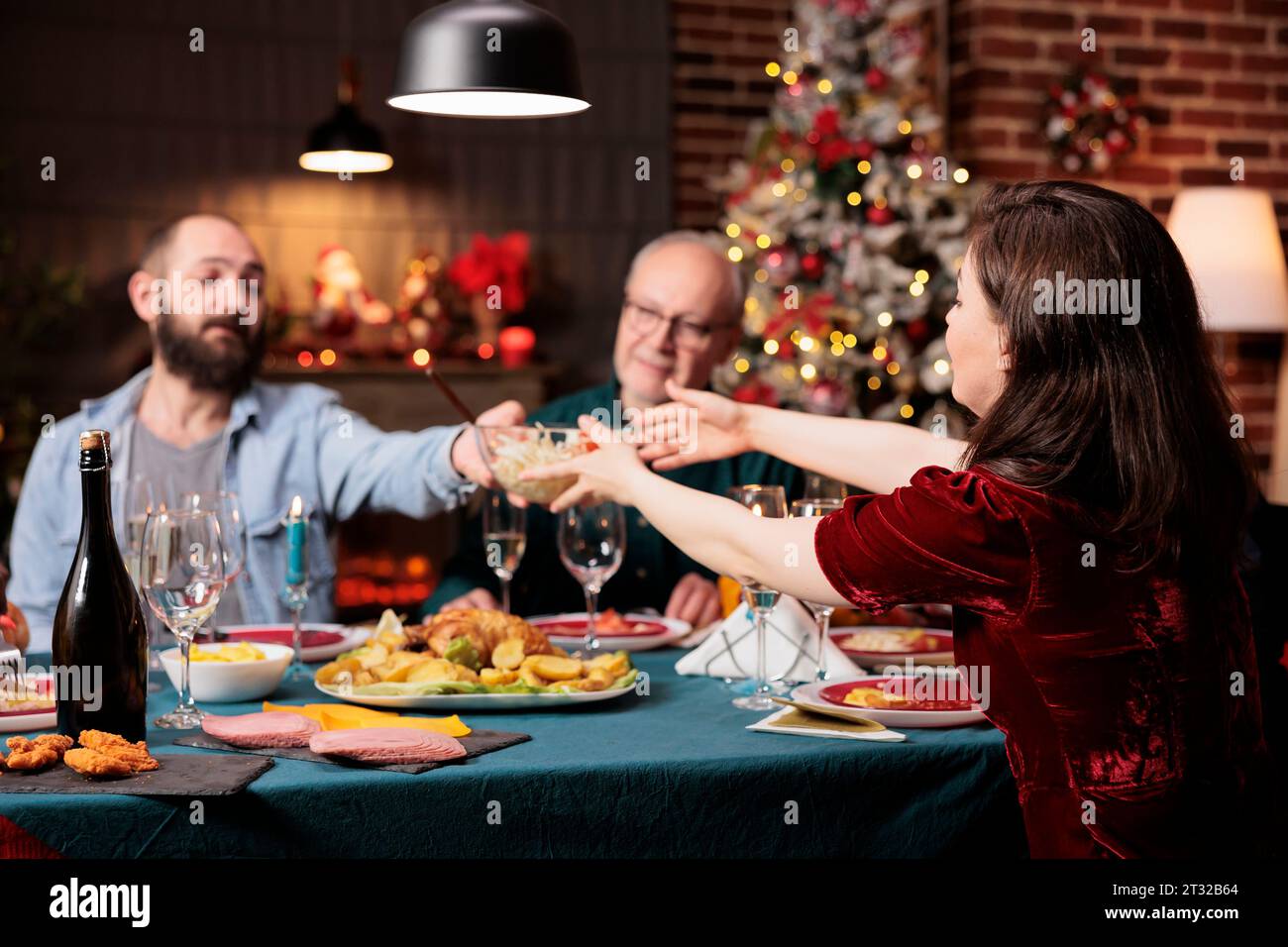 Fireplace plates wine glass hi-res stock photography and images - Alamy